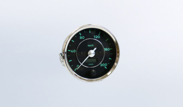 "356" 200km/h 100mm Speedometer - VDO Instruments