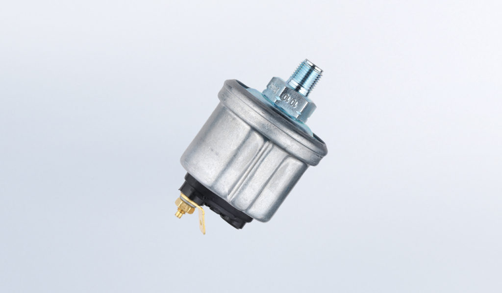 80 PSI 1/8-27NPTF Dual Station - VDO Instruments