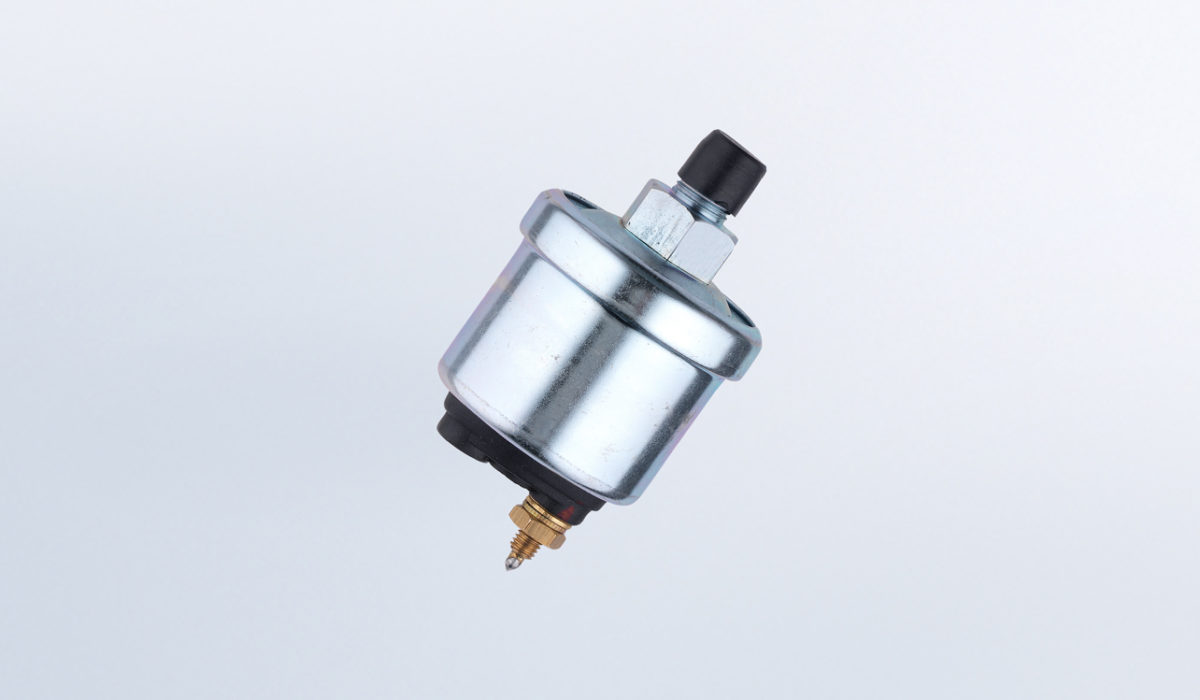 100 PSI 1/8-27NPT 240-33 - VDO Instruments